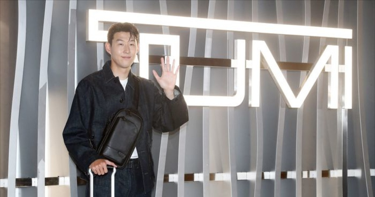 손흥민 투미 에센셜리 뷰티풀 팝업스토어 포토콜