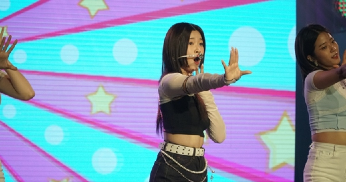 "MZ 대통령 될 것"…성민지, Y2K 감성+당찬 포부 담은 '슈퍼스타' [MD현장](종합)