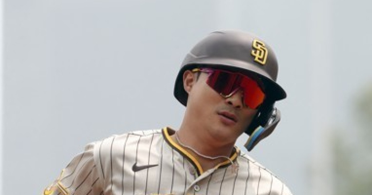 일본도 주목하는 김하성 활약 "MLB No.1 수비로 SD에 큰 기여"
