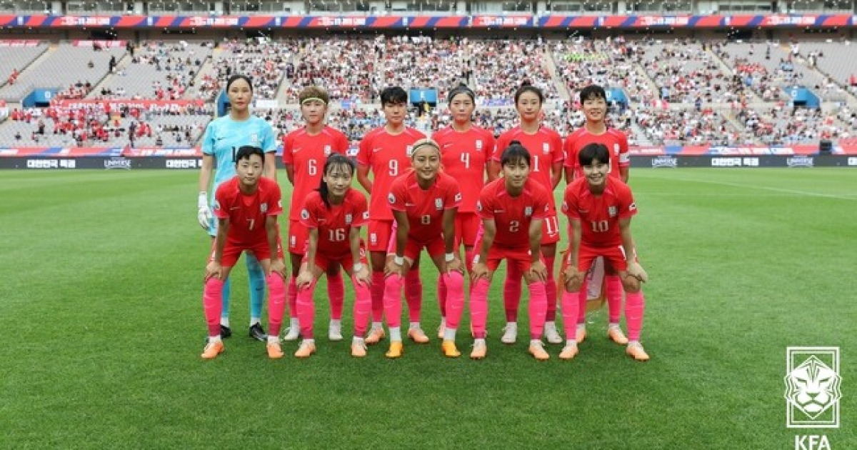 [442.live] 압도적이었던 아이티의 피지컬…한국, 전반전 0-1로 마무리(전반 종료)