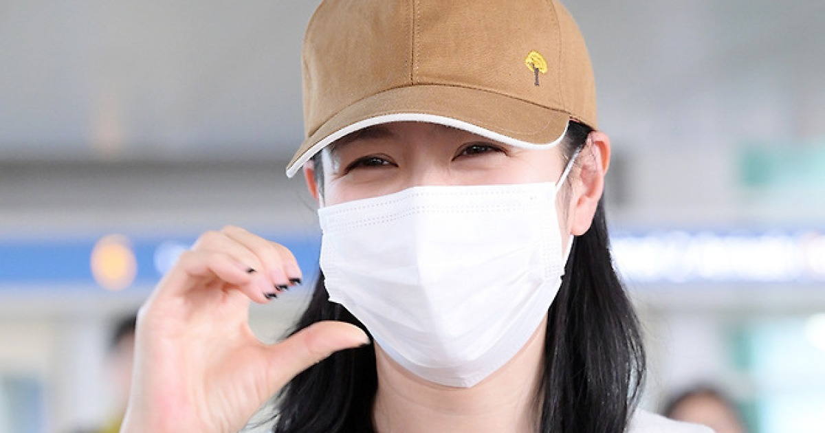 손예진 ‘러블리한 반쪽 하트’[포토엔HD]