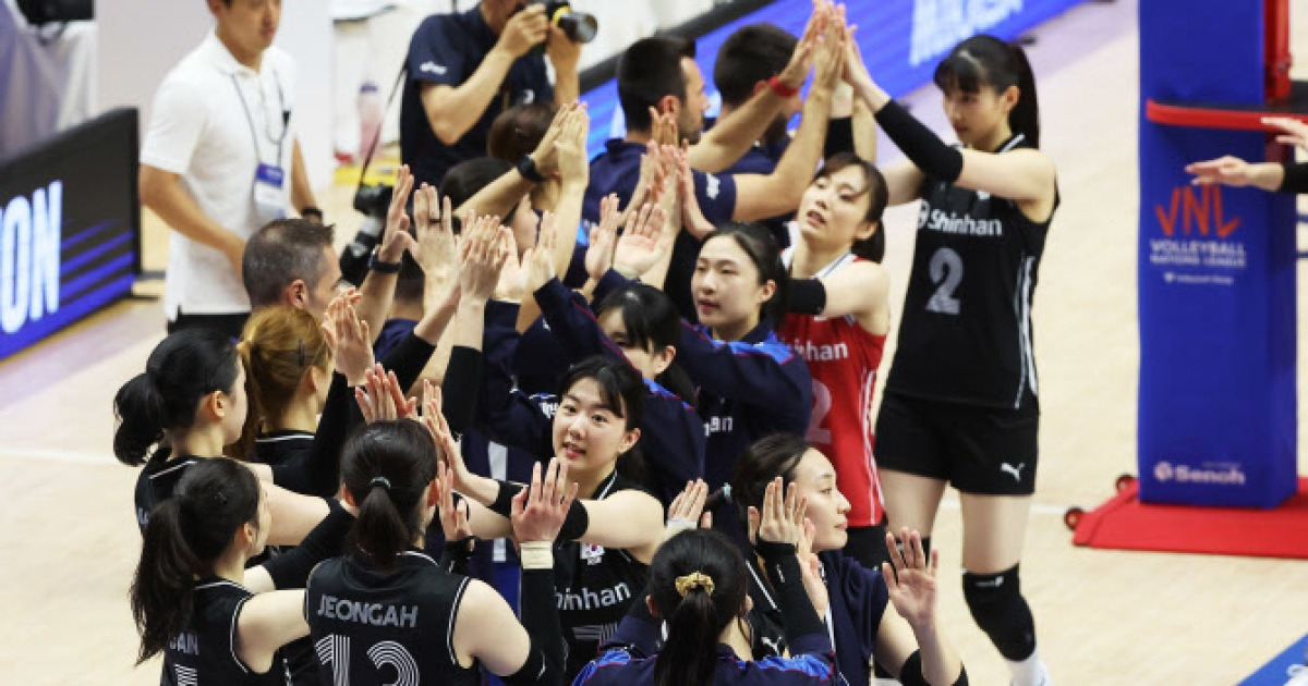 [생생확대경]'VNL 24연패' 한국 여자배구, 이대로 주저앉을 것인가