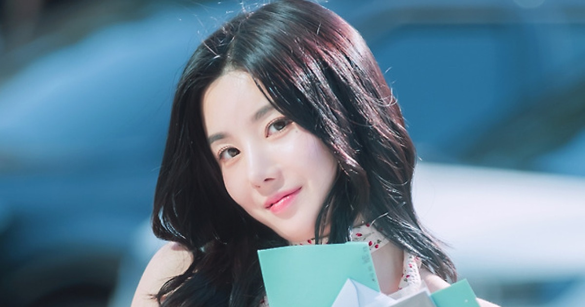 [bnt포토] 권은비 '팬레터 이만큼 받았다요'