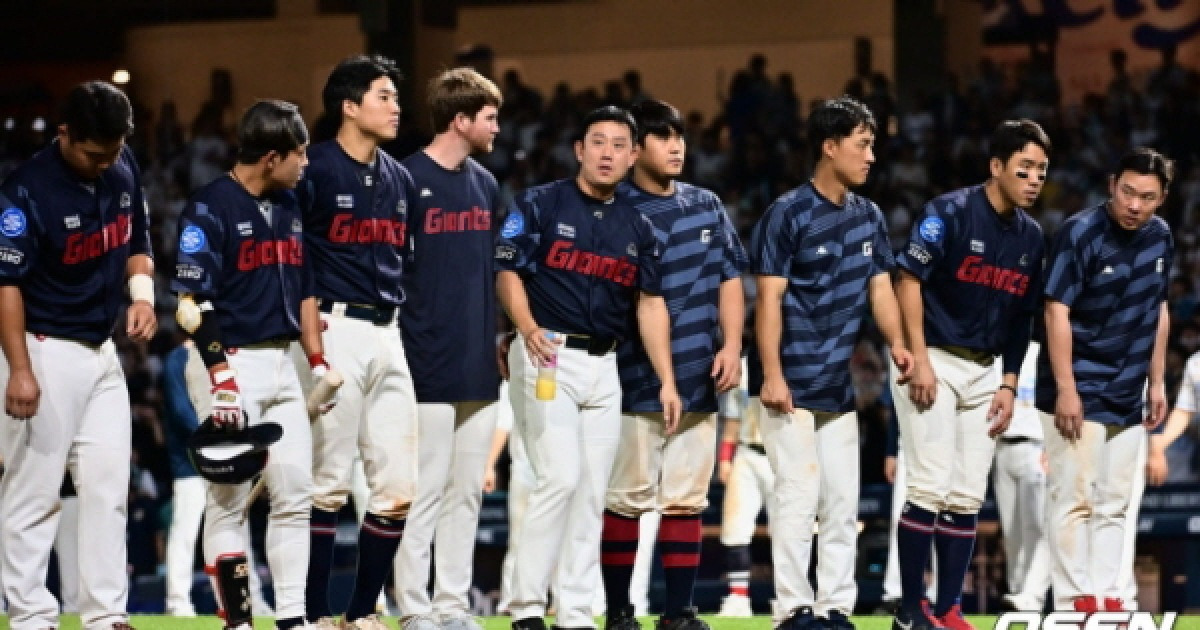 승패마진 +11에서 -1로...'2G 24실점' 롯데, 기세도 꺾이고 5할 승률도 꺾였다