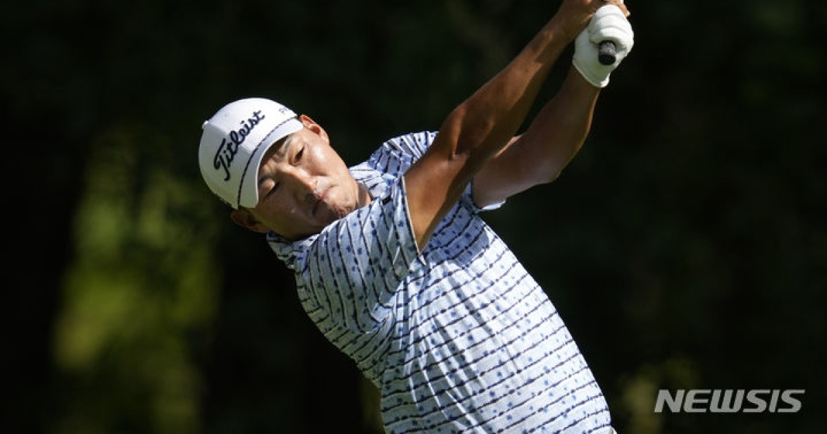 콘, PGA 바바솔 챔피언십 3R 선두…강성훈 67위