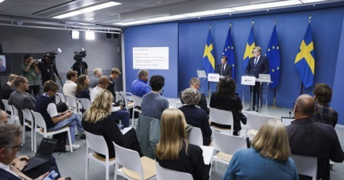 SWEDEN SECURITY POLICY