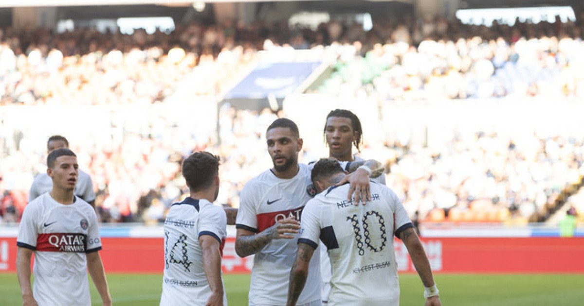 [b11 현장] 프랑스 최강 증명한 PSG, 전북에 3-0 완승… 돌아온 네이마르 2G 1AS