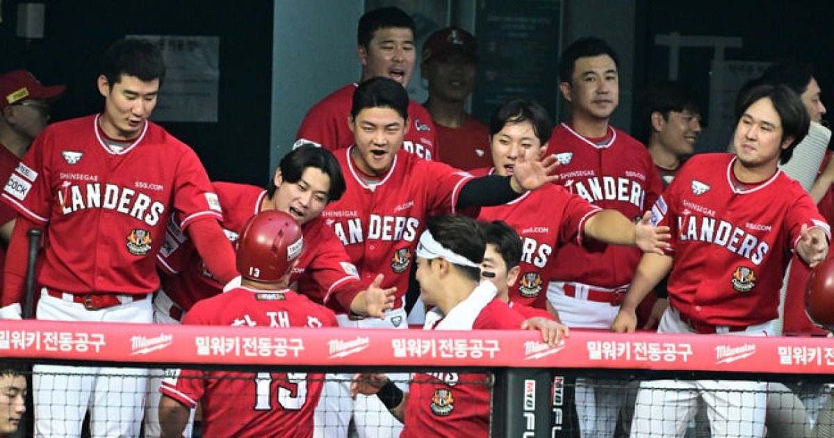 김광현 호투해도 투타 엇박자에 SSG 2연패…'4.5G 차' 1위 LG 이대로 멀어지나