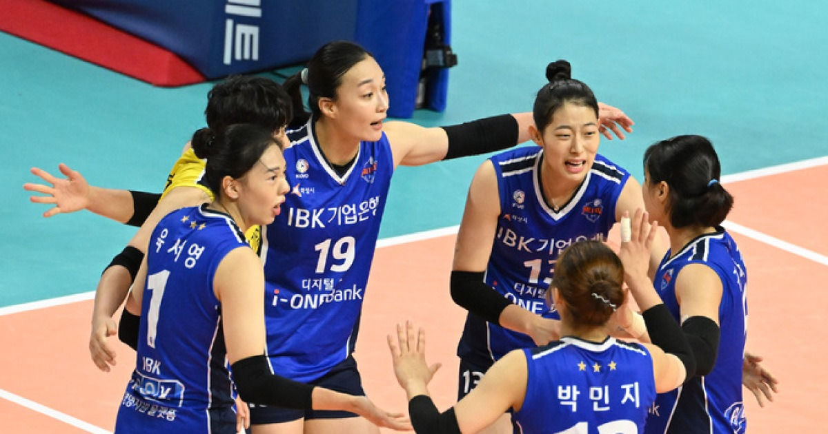 신장 열세도, 팀내 연봉 1,2위의 부재도 이겨낸 IBK기업은행…KGC인삼공사 꺾고 7년 만에 KOVO컵 결승 진출