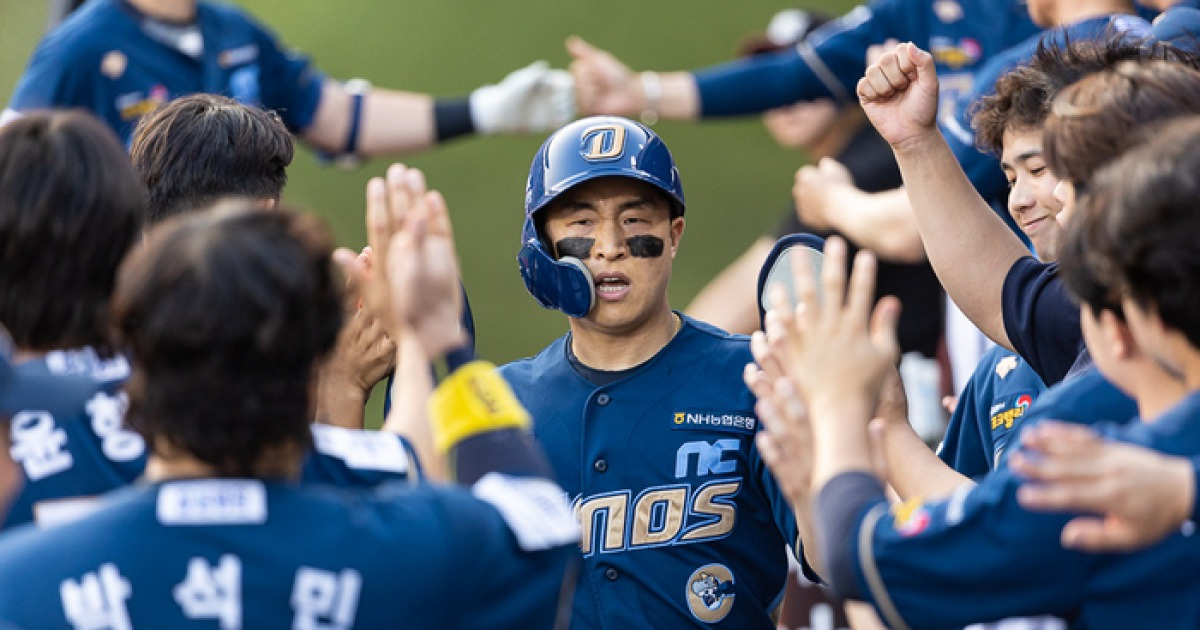 KT·NC 투타 조화 KIA 화력 두산 버티기 4팀 4색 피말리는 3위 쟁탈전 결국은 마운드 싸움[SS 포커스]