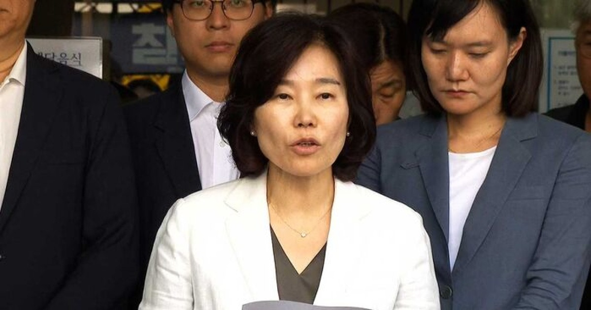 시부모 18년 모셔 김은경에 진실 공방…여권 공세