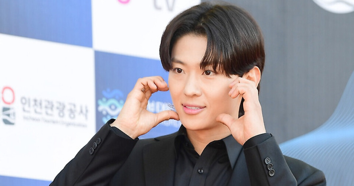 덱스 좀비버스 제작발표회 불참에 아쉬움 고생한 만큼 좋은 결과 있길