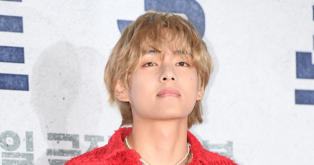 BTS 뷔 ‘섹시한 눈빛’ [MK포토]