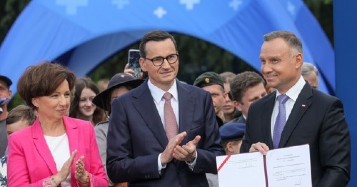 POLAND FAMILY POLICY