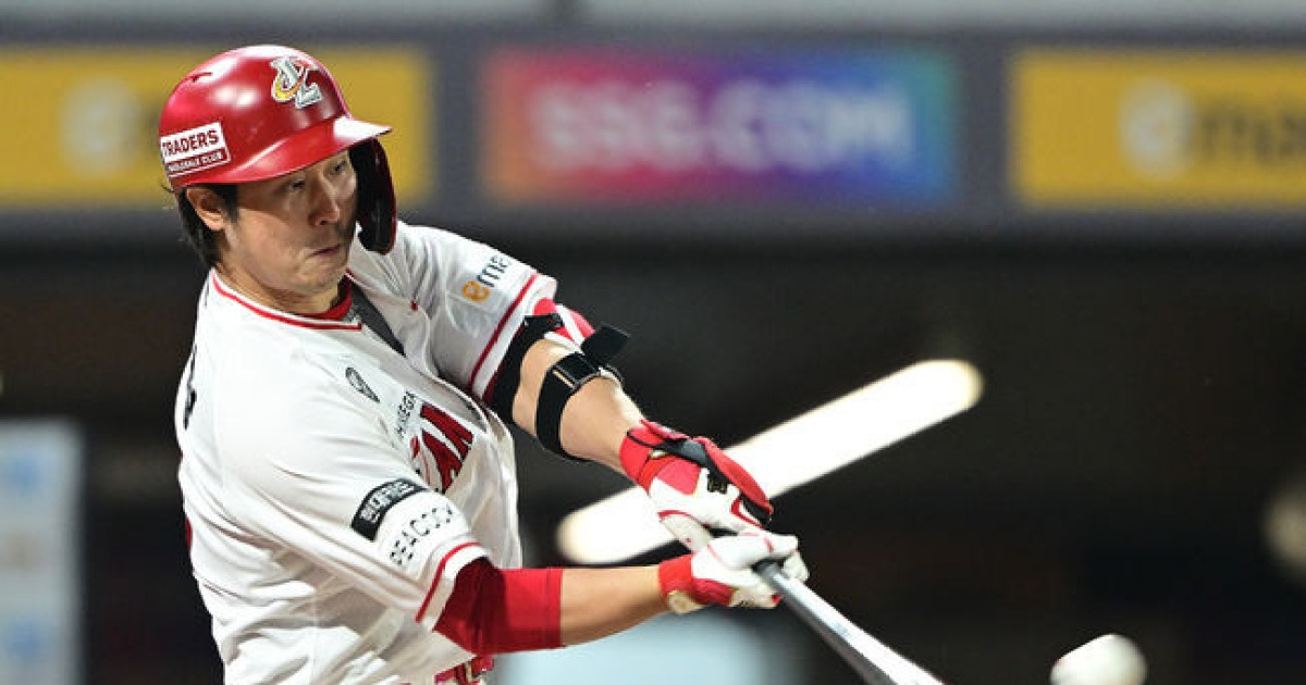 최정 우타자 최초 450홈런→강진성 슈퍼세이브…SSG, NC에 1점 차 신승 [인천 리뷰]