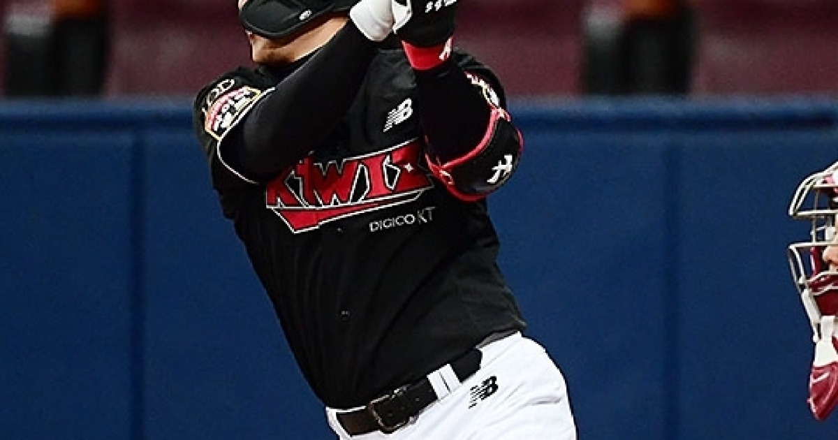 ‘후반기 4할’ 요즘 뜨거운 남자 황재균, 2000안타-1000타점-1000득점 보인다…KBO 역대 9호 눈앞