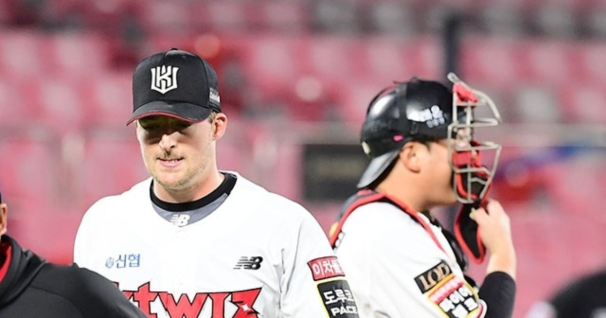 148km 던지면 뭐하나, 또 5실점→8월 ERA 9.00…7월 MVP 후보 어디로 갔나, KT 좌완 외인 또 흔들린다