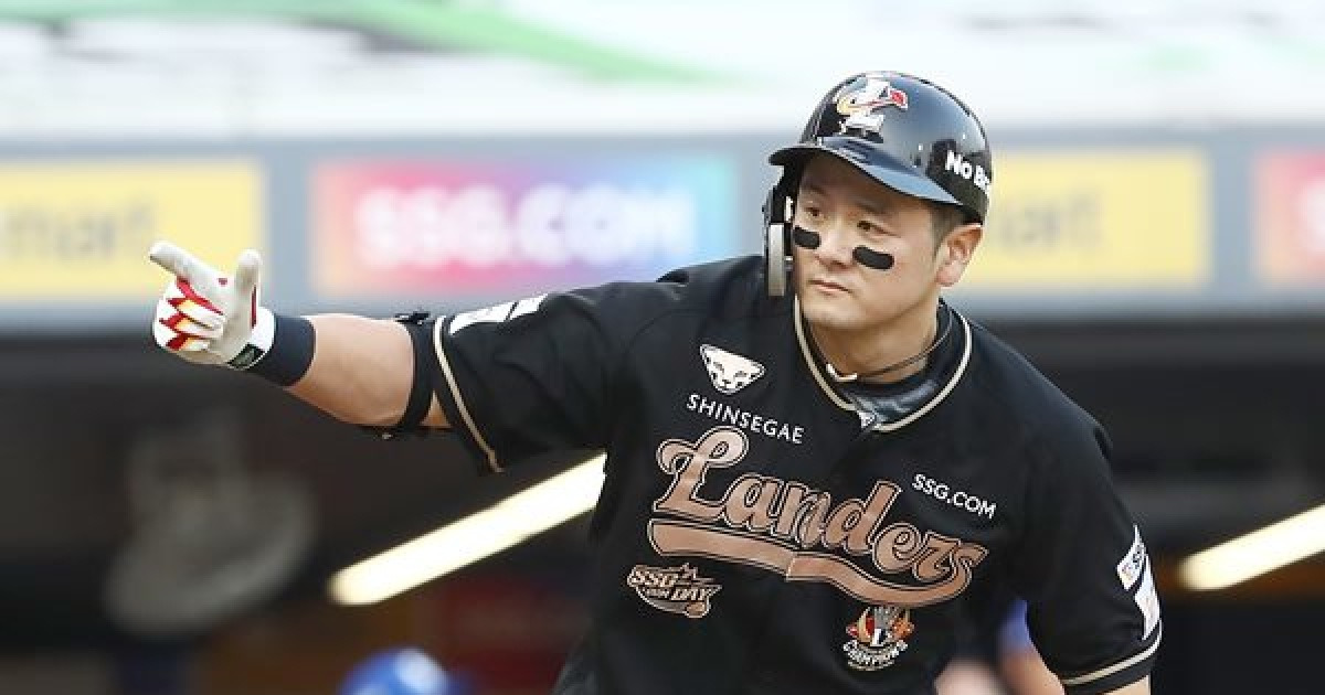 '17G만의 홈런'… SSG 최주환, 긴 침묵에서 깨어나다[스한 이슈人]