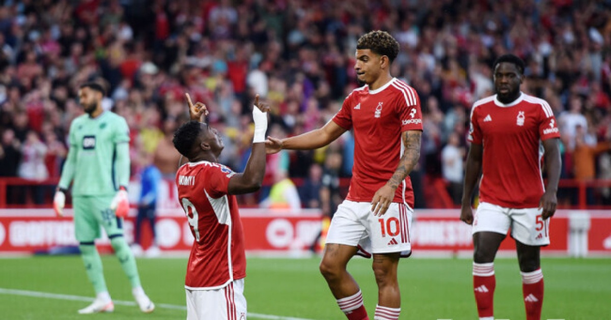 [epl.review] 황의조 교체명단→데뷔 불발...'오리에 2AS' 노팅엄, 세필드 2-1 제압+리그 첫 승