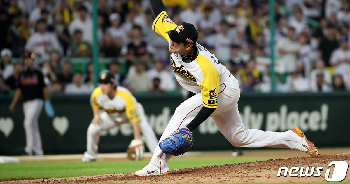 '서진용 32SV' SSG, LG 잡고 5연패 탈출…KT는 10연속 위닝시리즈(종합)