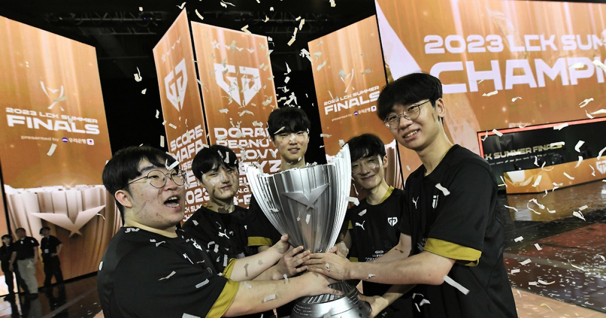 젠지, T1 셧아웃 시키며 LCK 3시즌 연속 우승