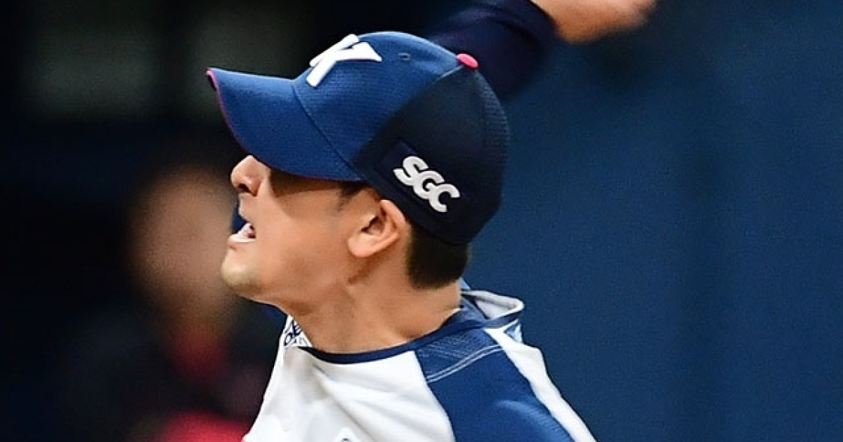 “데뷔 때부터 지켜봤기에, 감회가 남달라” 38세 마무리가 기록한 뜻깊은 20SV, 사령탑도 뭉클 [MK현장]