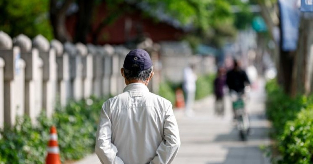 노인 70 받는 기초연금 대상자 줄이고 급여 늘린다