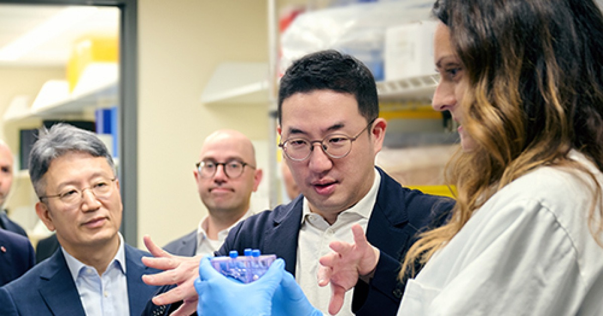 LG Group Chairman puts emphasis on AI, bio for growth in Boston