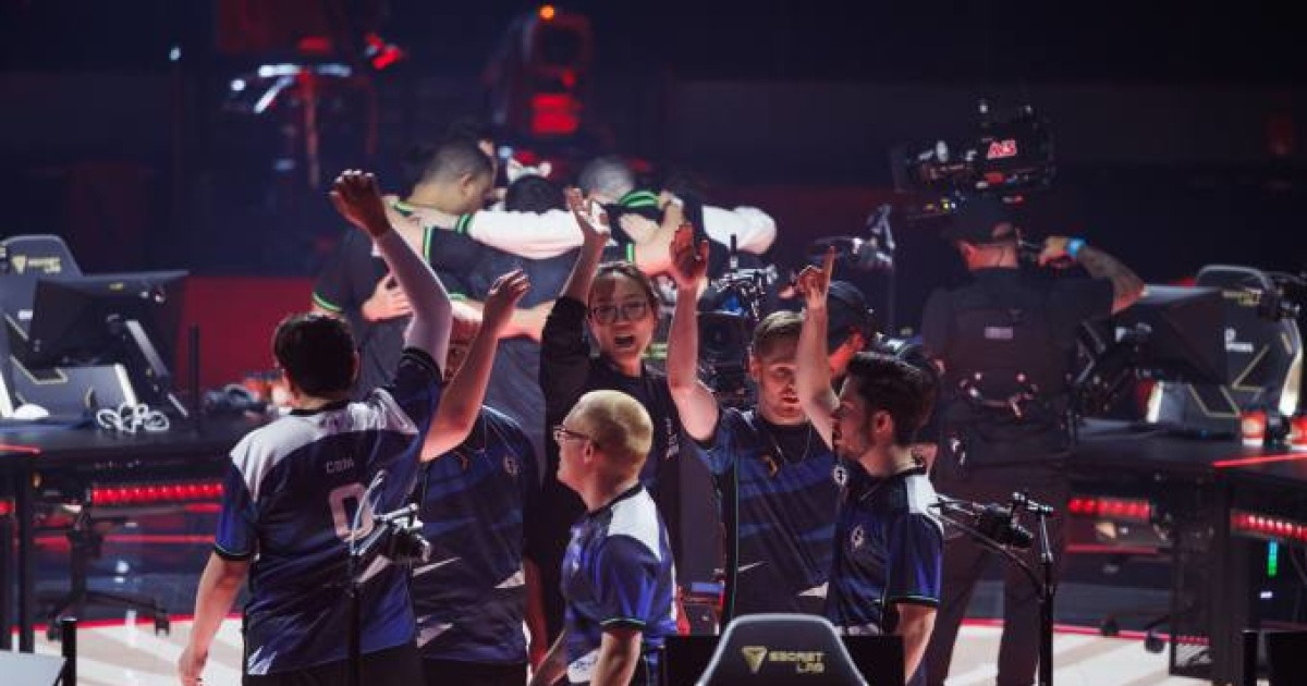 EG, 초접전 끝에 라우드 제치고 결승 진출…PRX와 리매치 [발로란트 챔피언스]