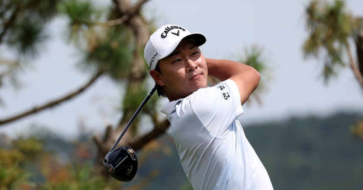 전가람, 군산CC오픈 3R 선두 유지…KPGA 통산 3승 도전(종합)