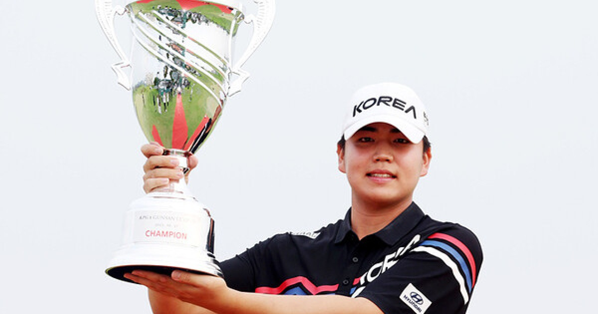 국대 장유빈, KPGA 군산CC오픈 10년만에 아마추어 우승…전가람 명승부 끝에 준우승(종합)