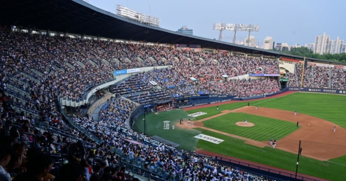'LG 유일 1만5000명 이상 관중 동원' 2023 KBO 리그 600만 관중 돌파 초읽기