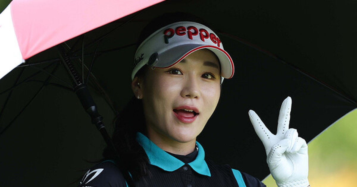 'KG 레이디스 오픈' 2연패 도전하는 황정미 [KLPGA]