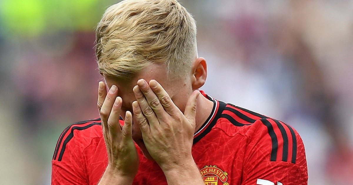 ‘은사’도 철저히 외면한 맨유 MF…결국 UCL 로스터 제외 [오피셜]