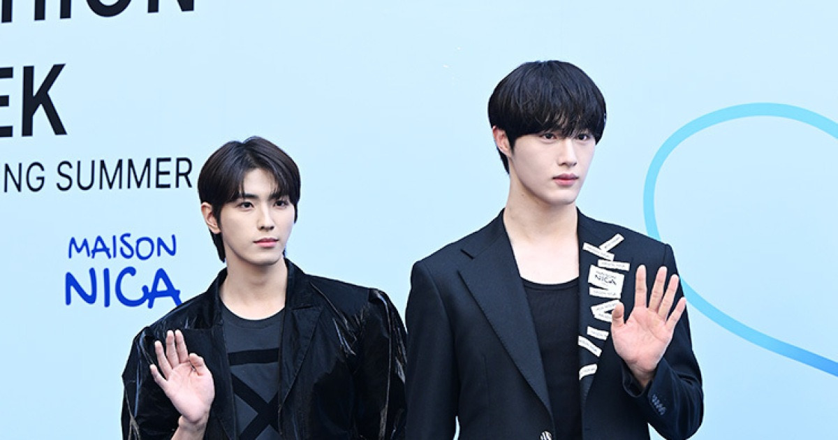 CIX 용희-현석, 부드럽게 패션위크 인사 [포토엔HD]