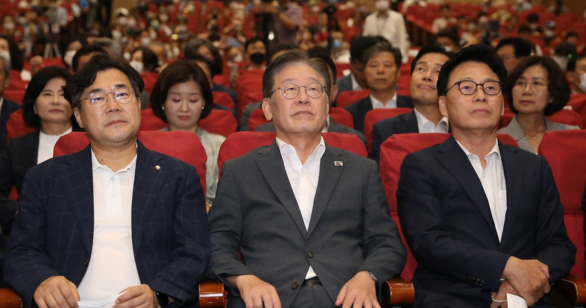 이재명 대북송금 의혹 관련 9일 수원지검 출석 상보