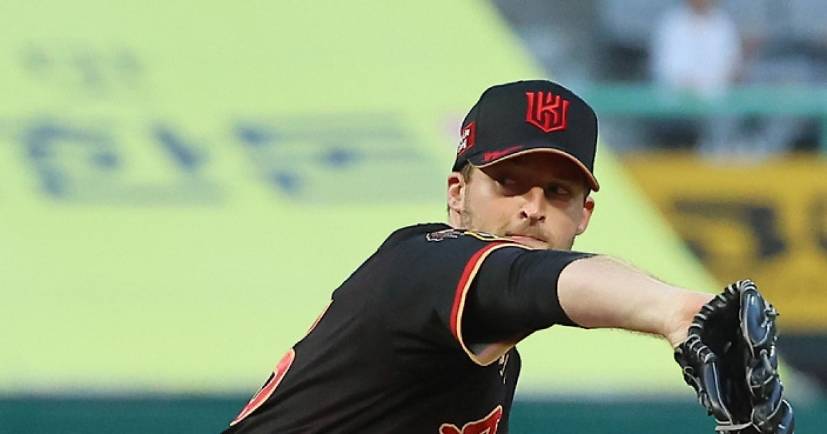 '벤자민 아깝다! 퍼펙트' KT, SSG 3-0 제압하고 2위 사수 (종합)