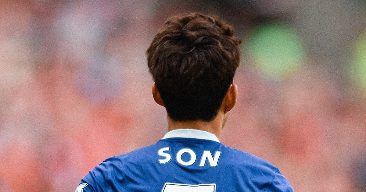 ‘SON 캡틴 역사의 시작’ 8년 전 토트넘과 EPL 무대 데뷔전...‘손흥민도 직접 좋아요 꾹’
