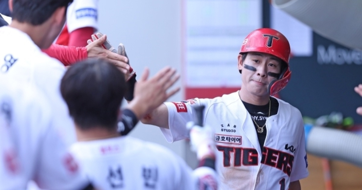 ‘WAR 1위’ KIA 28세 특급 유격수는 개점휴업…오지환 대역전극? GG 레이스 ‘흥미진진’