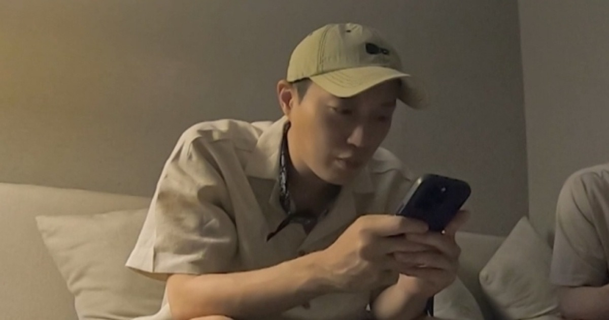 윤두준 여행 중에도 하이라이트 생각 뿐 이기광에 사진 보내야지 뚜벅이 맛총사 