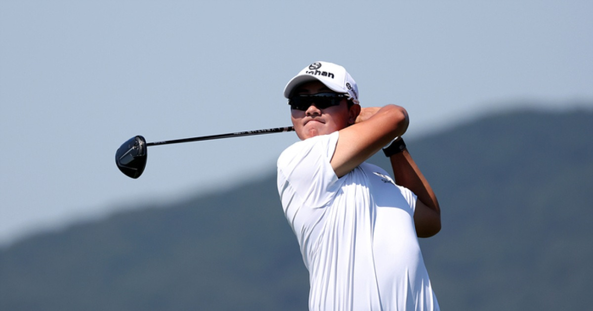 신한동해오픈 컷탈락 약됐나, 김성현 PGA투어 포티넷 챔피언십 2R 공동선두 ‘가을왕자’ 등극 가능성 UP