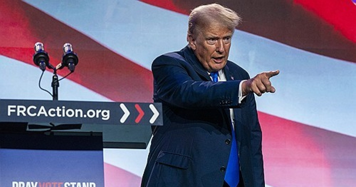 USA ELECTIONS PRAY VOTE STAND SUMMIT