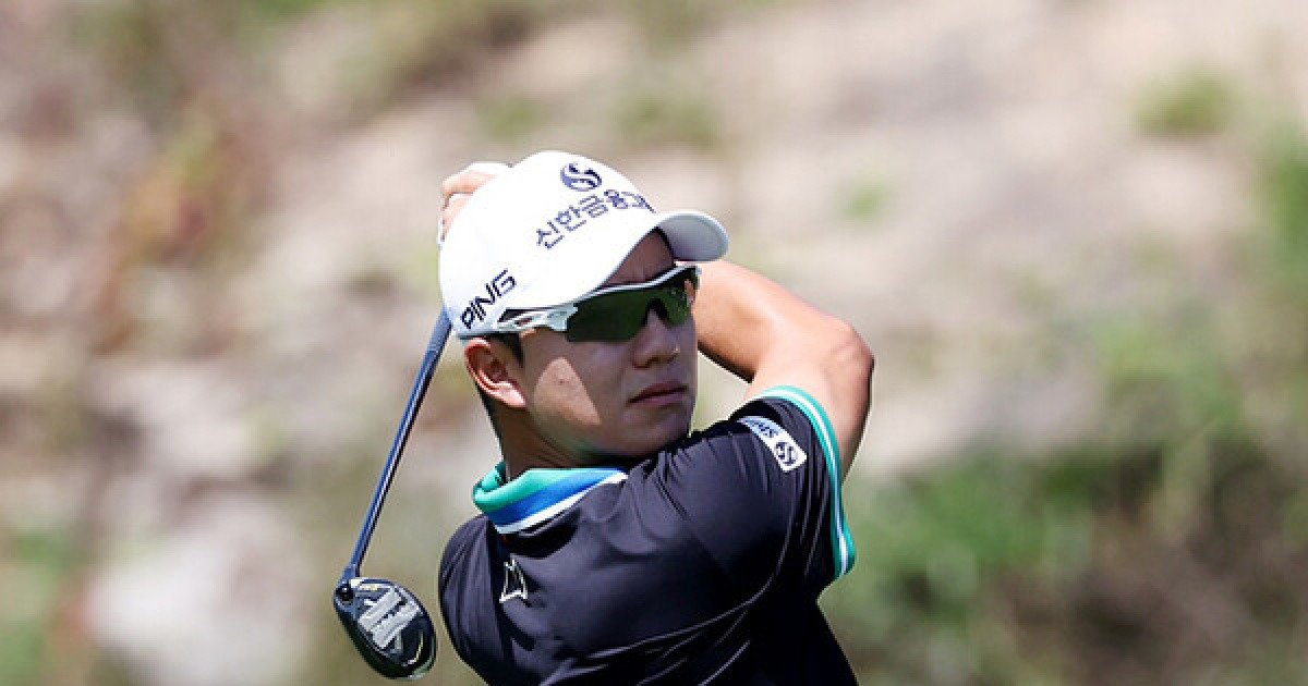 송영한, 일본 ANA오픈 3R 공동 4위…최종일 역전 우승 도전 [JGTO]