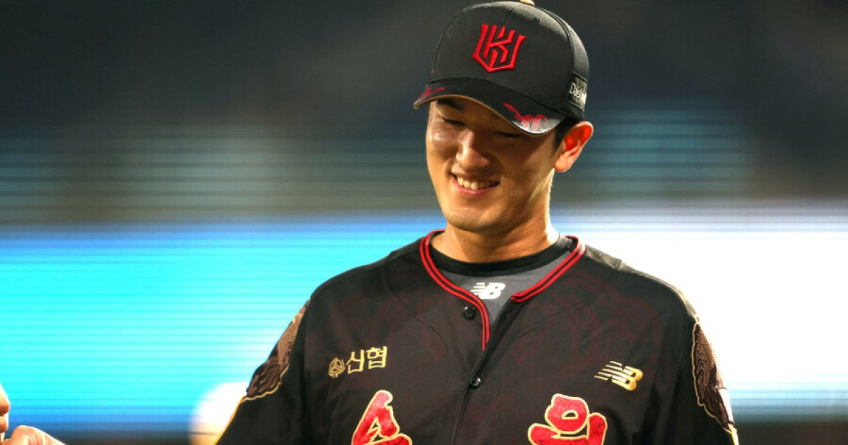 KBO 최초 3년 연속 20QS 대기록 작성…역사가 된 고퀄스 “꾸준히 선발 투수 역할 해 좋다”