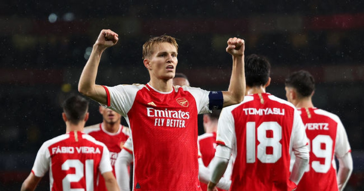 '7년을 기다렸다' 아스날, UCL 복귀전서 PSV 4-0 대파...사카·트로사르·외데고르 1G 1AS