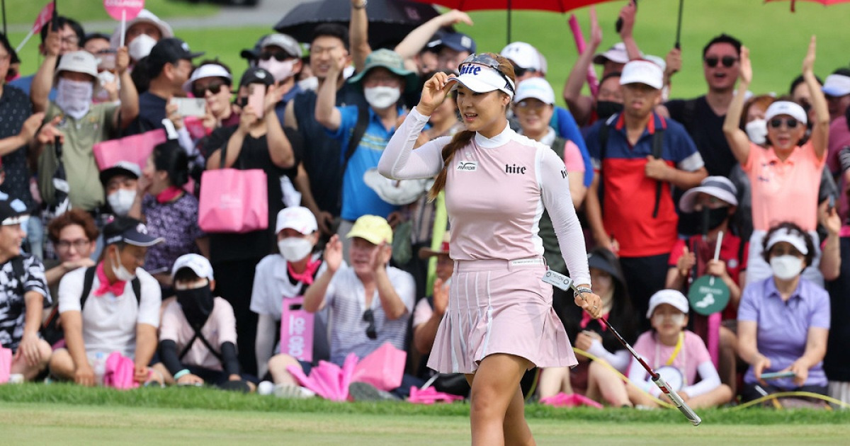 5000여 팬이 원한 윤이나 복귀, KGA 대답은 '징계 경감'…KLPGA 선택은[SC초점]