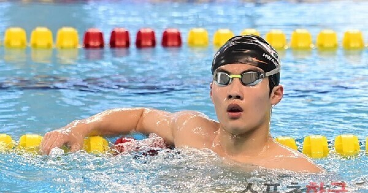 '대박' 황선우-이호준, '맞수' 판잔러 눌렀다… 200m 예선 전체 1, 3위로 결승행[항저우 AG]