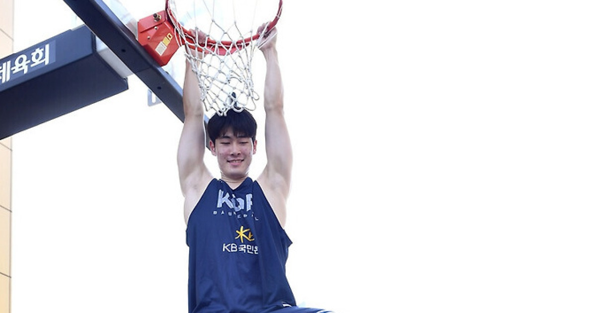 [22AG] 부딪히고 쓰러져도 달린다…男 3x3 대표팀 이두원의 눈물겨운 투혼