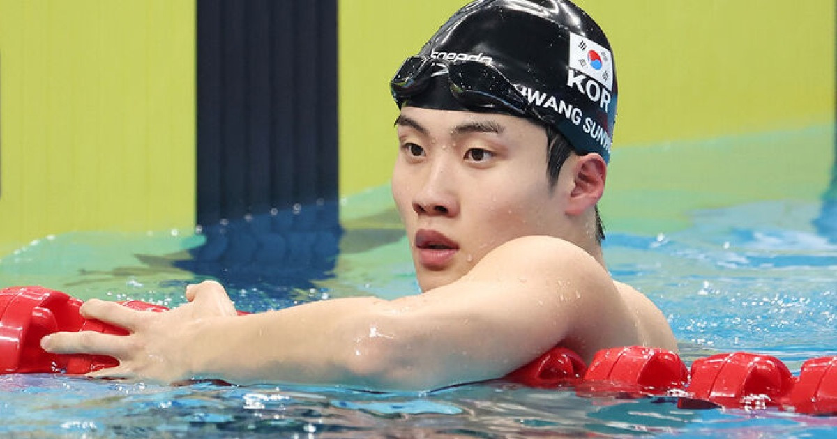 황선우, 자유형 200m 1분 47초 08 전체 1위로 결승행…이호준 3위