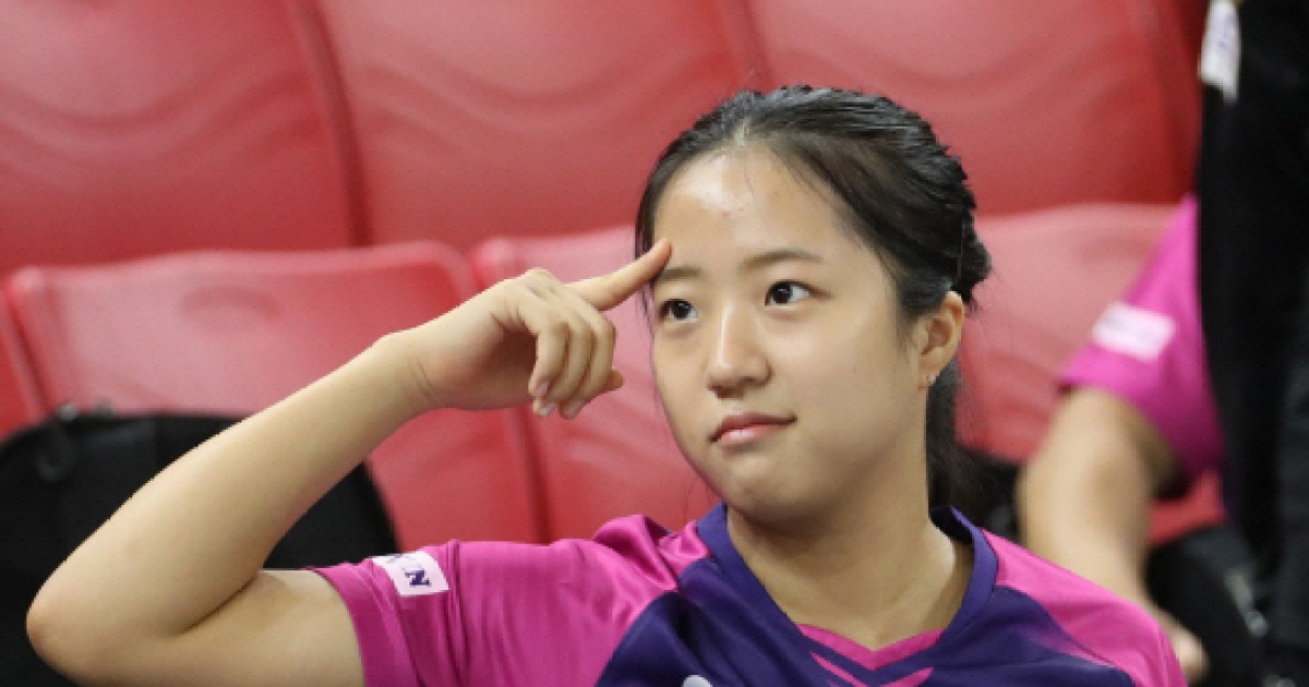 ‘삐약이’ 신유빈, 첫 출전 AG에서 전종목 메달 확보